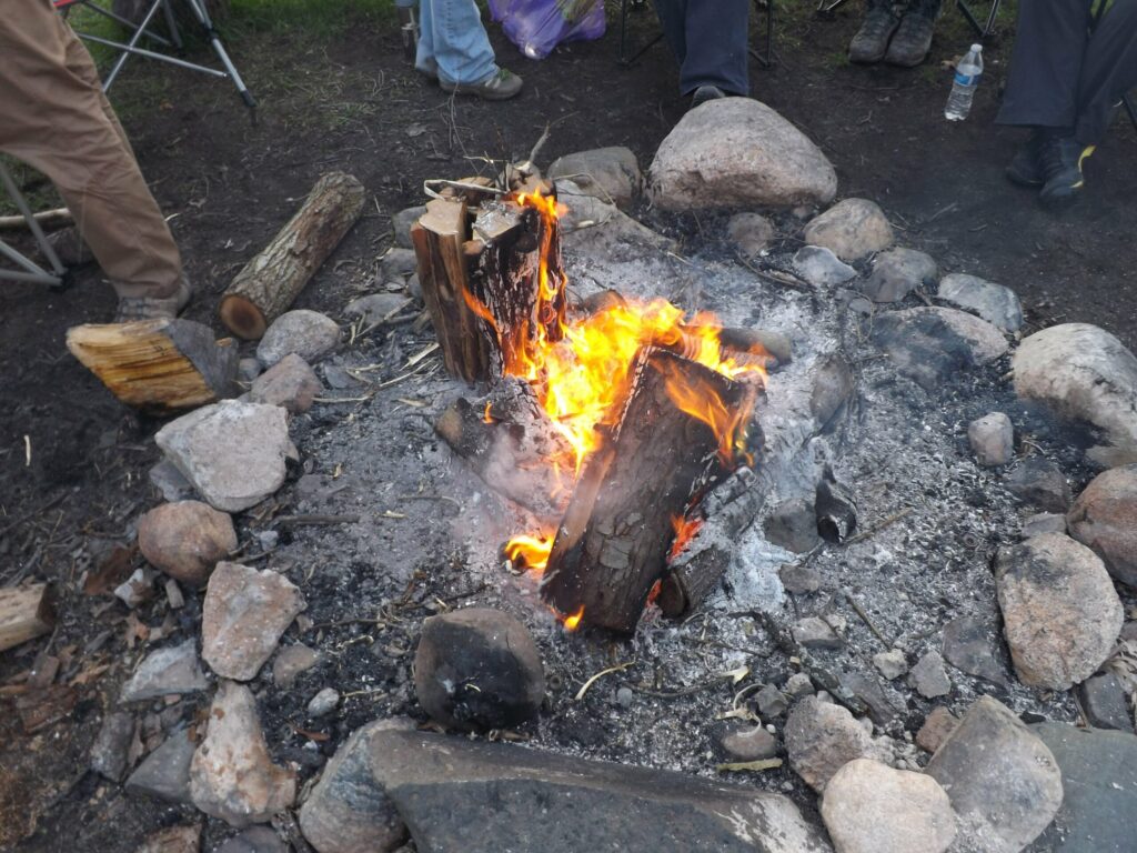 How to Build a Fire in Any Conditions – FORTUNE BAY EXPEDITION TEAM