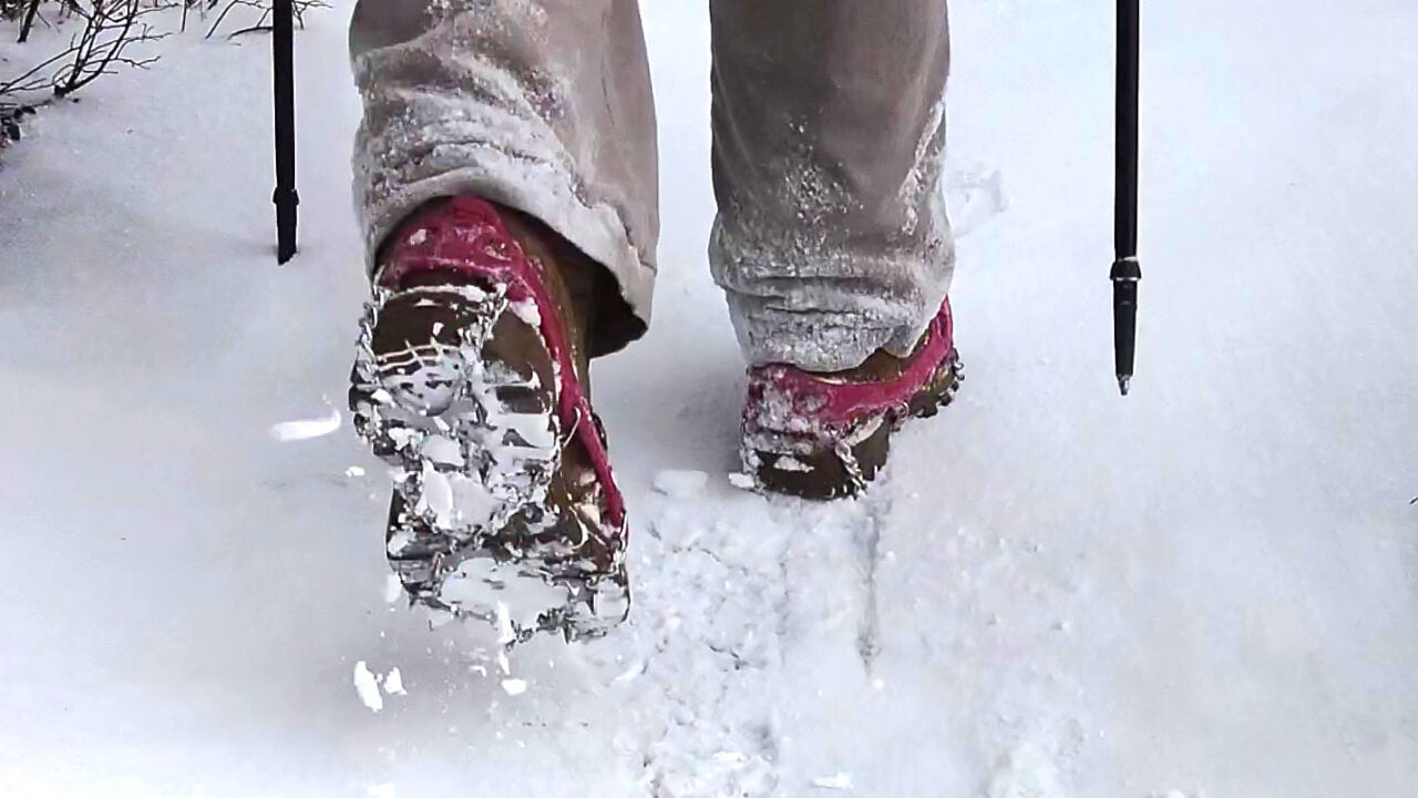 The Best Foot Traction Devices for Ice and Snow – FORTUNE BAY ...